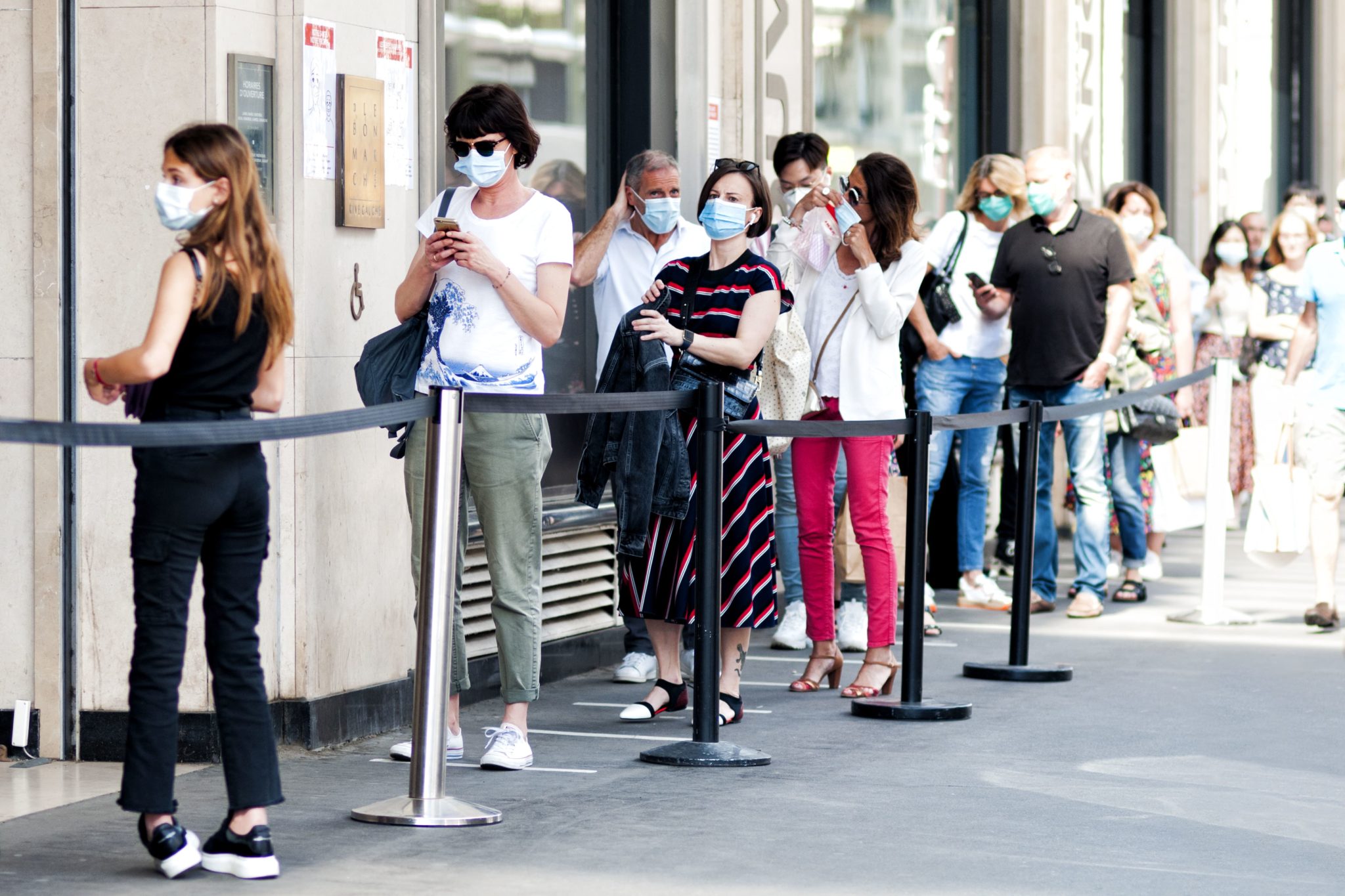 Effective Queue Management For The Retail Revival - Silverback Visual