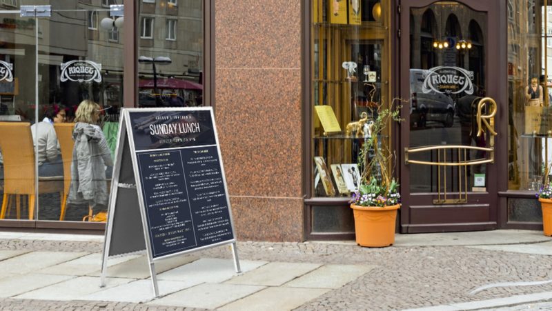 The Complete Guide To Pavement Signs > Silverback Visual